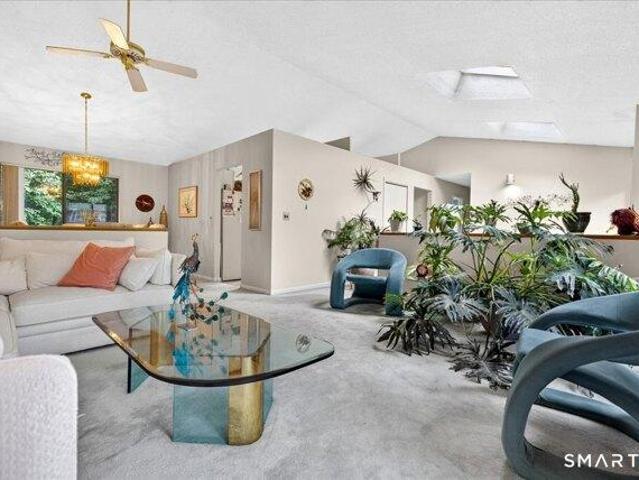 house with 3 bedroom, Orange CT ES105115093