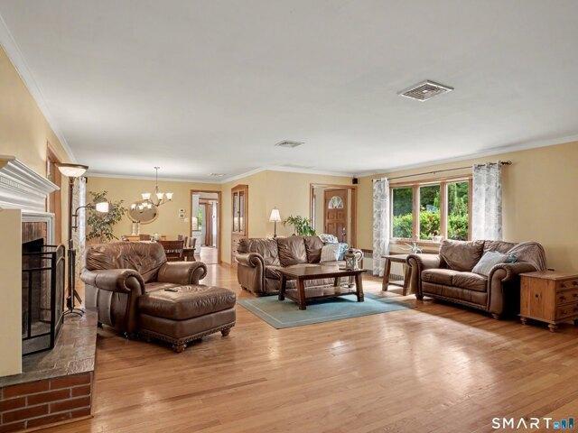 house with 3 bedroom, Orange CT ES105159459