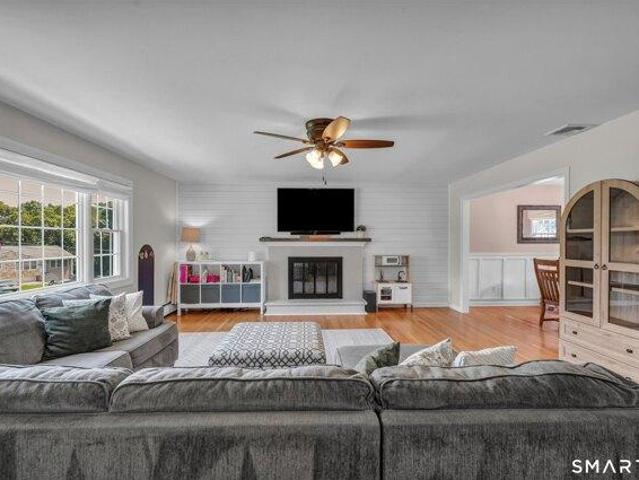 house with 3 bedroom, Orange CT ES105159025