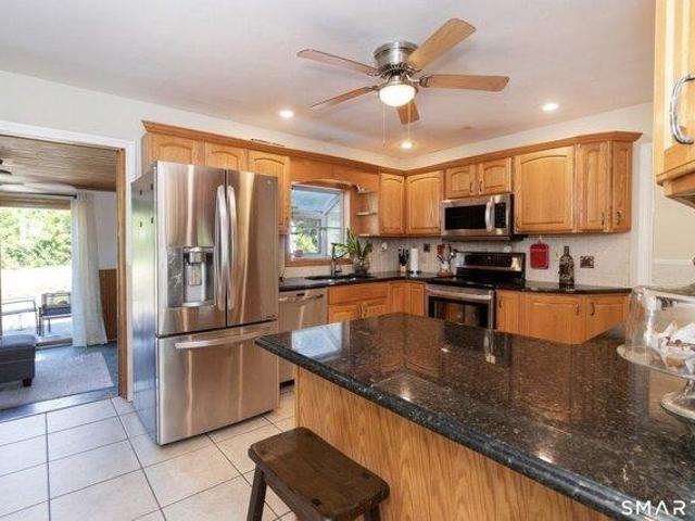 house with 3 bedroom, Orange CT ES105175639