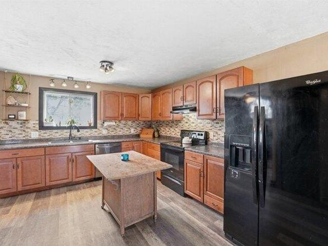 house with 3 bedroom, Orange MA DLS102158879