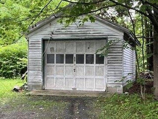 house with 3 bedroom, Orange MA ES103497299