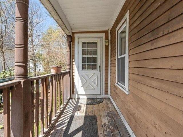 house with 3 bedroom, Orange MA ES103498754