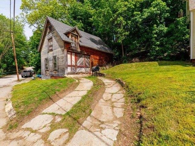 house with 3 bedroom, Orange MA ES104919866