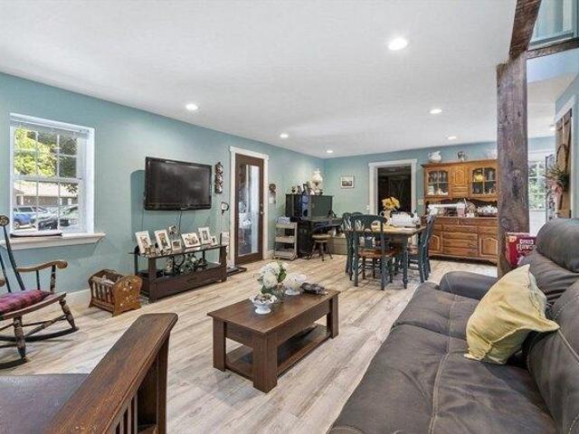 house with 3 bedroom, Orange MA ES105232703