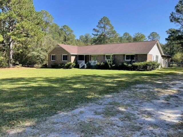 house with 3 bedroom, Orangeburg SC DLS89587458
