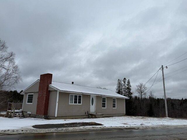 house with 3 bedroom, Orient ME DLS103100959