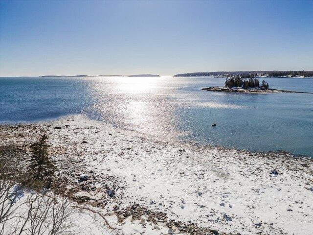 house with 3 bedroom, Owls Head ME DLS102444428
