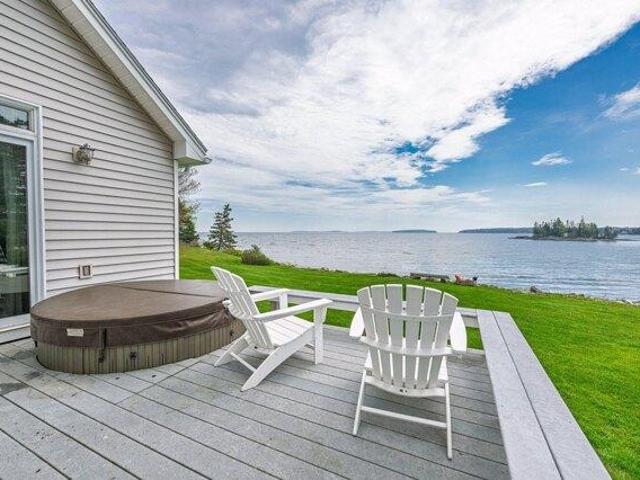house with 3 bedroom, Owls Head ME ES103190451