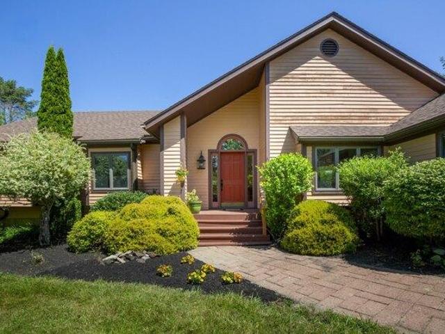 house with 3 bedroom, Owls Head ME ES105205988