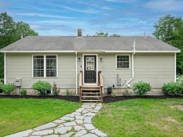 house with 3 bedroom, Otisfield ME ES104539943