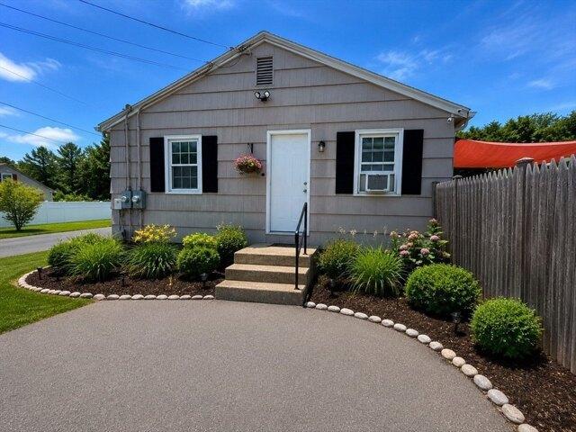 house with 3 bedroom, Oxford MA ES104758457