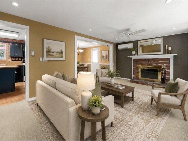 house with 3 bedroom, Oxford MA ES104848511