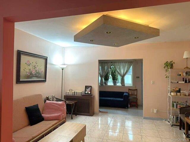 house with 3 bedroom, Ozone Park NY DS103626106