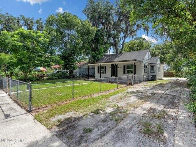 house with 3 bedroom, Palatka FL ES104899534