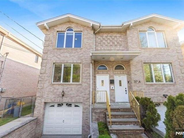 house with 3 bedroom, Palisades Park NJ DS101856221