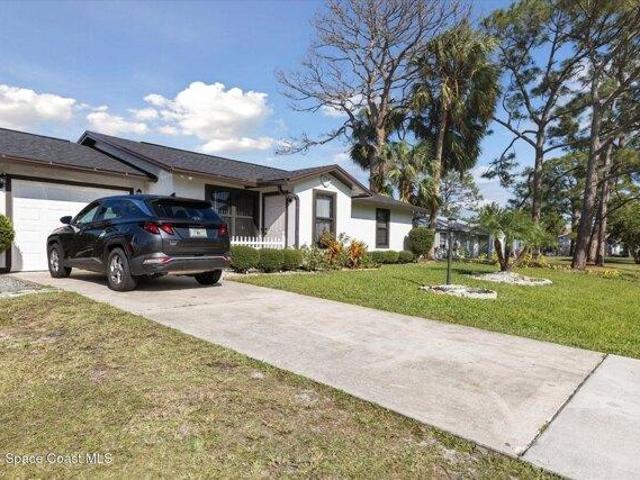 house with 3 bedroom, Palm Bay FL DLS93106537