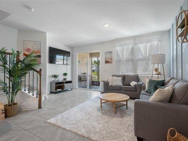 house with 3 bedroom, Palm Coast FL DLS92948813