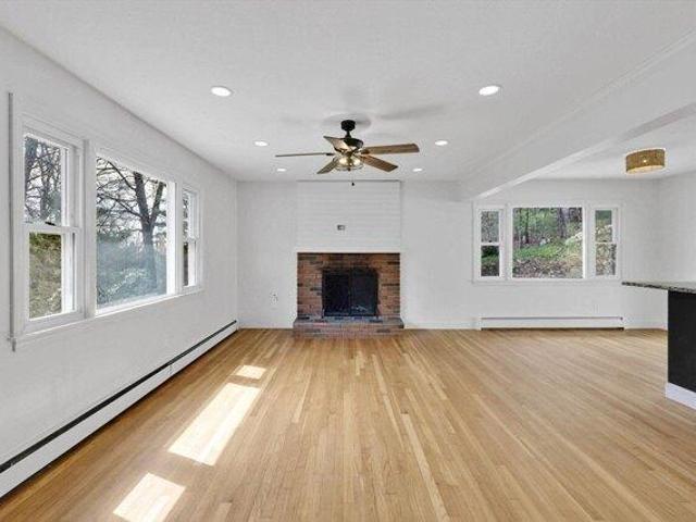 house with 3 bedroom, Palmer MA DLS102372318