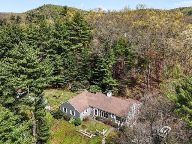 house with 3 bedroom, Palmer MA DS103033694