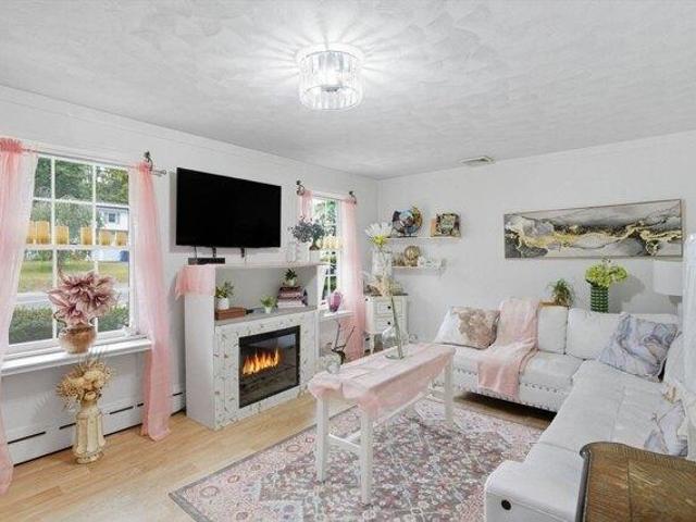 house with 3 bedroom, Palmer MA ES104994658