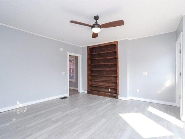 house with 3 bedroom, Palmer MA ES105115525