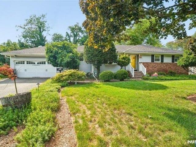 house with 3 bedroom, Paramus NJ ES104808706