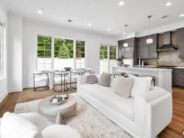 house with 3 bedroom, Paramus NJ ES104834215