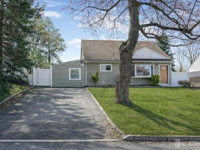 house with 3 bedroom, Parlin NJ DS102564852