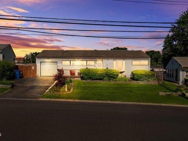 house with 3 bedroom, Parlin NJ DS102778875