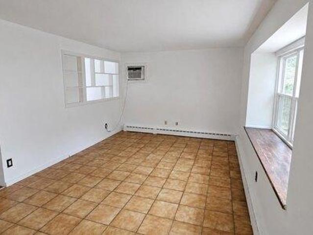 house with 3 bedroom, Parlin NJ ES105317681