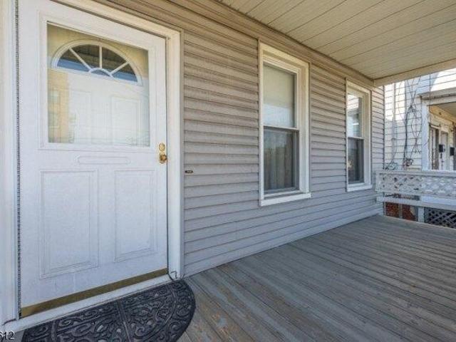 house with 3 bedroom, Passaic NJ ES104807928