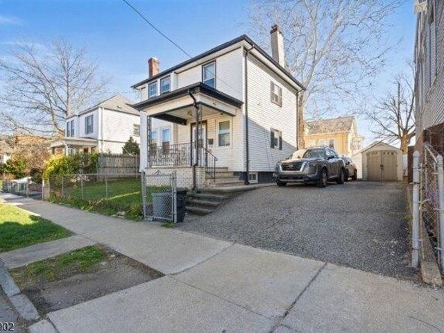 house with 3 bedroom, Paterson NJ DLS101750525