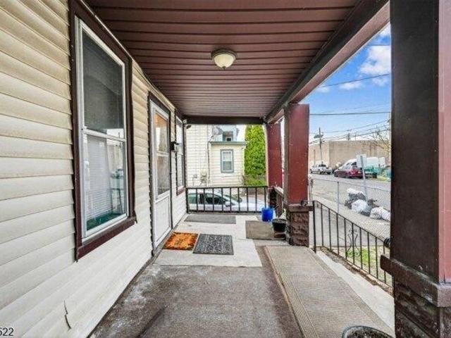 house with 3 bedroom, Paterson NJ DLS102824887