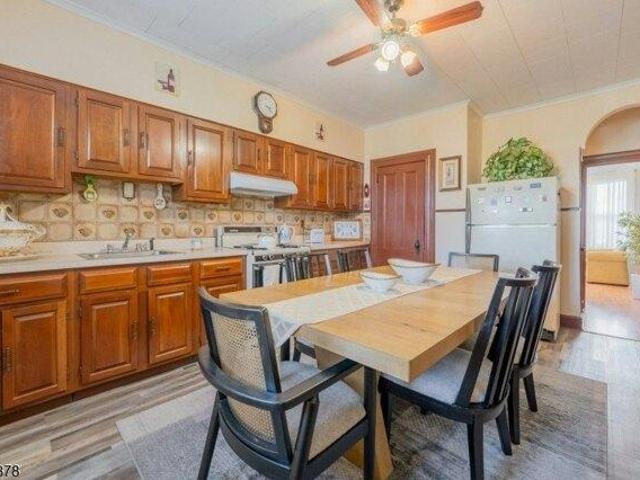 house with 3 bedroom, Paterson NJ ES104807439