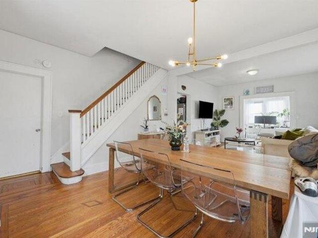 house with 3 bedroom, Paterson NJ ES104832427
