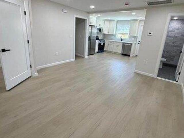 house with 3 bedroom, Paterson NJ ES105142915