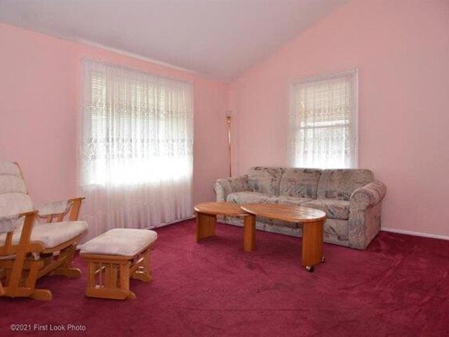 house with 3 bedroom, Pawtucket RI DLS101856937