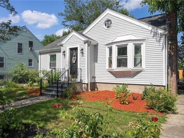 house with 3 bedroom, Pawtucket RI DLS102779529