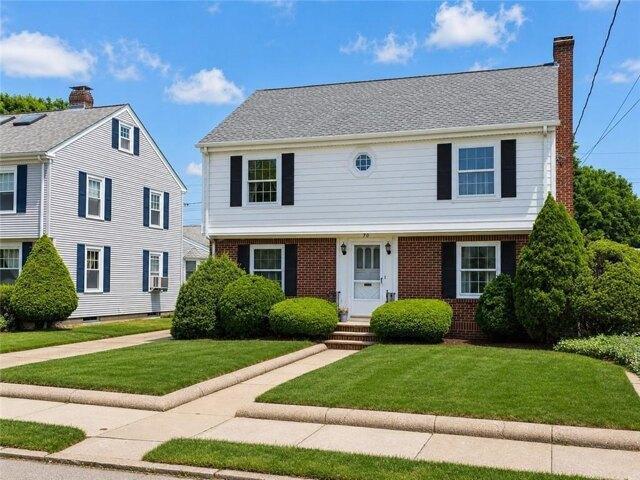 house with 3 bedroom, Pawtucket RI DS102959212