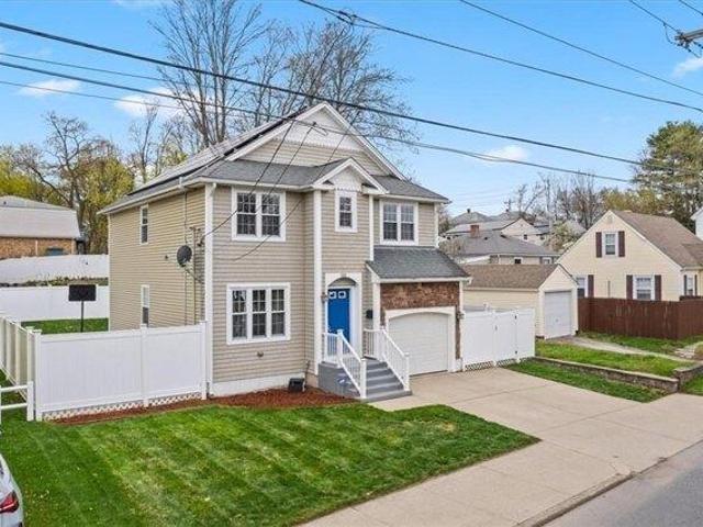 house with 3 bedroom, Pawtucket RI DS102026299
