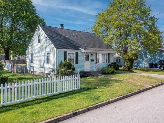 house with 3 bedroom, Pawtucket RI DS102211802