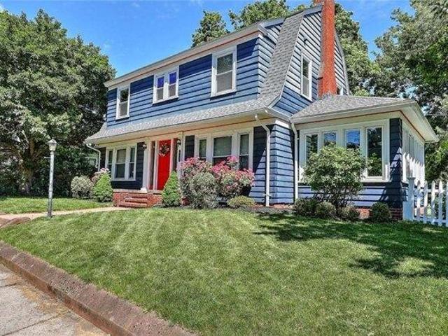 house with 3 bedroom, Pawtucket RI DS103885428