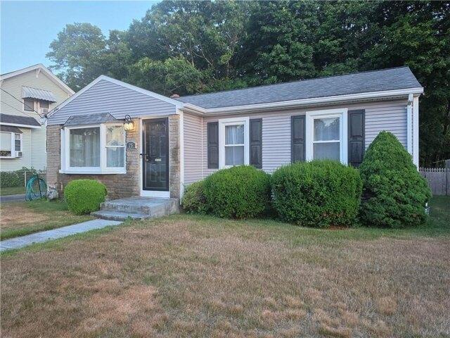 house with 3 bedroom, Pawtucket RI DS103929871