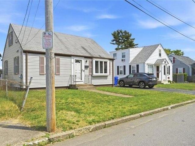 house with 3 bedroom, Pawtucket RI DS103125664