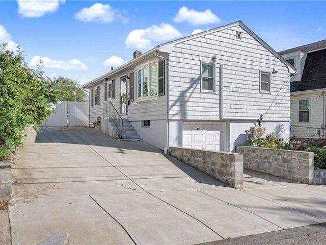house with 3 bedroom, Pawtucket RI DS103220387