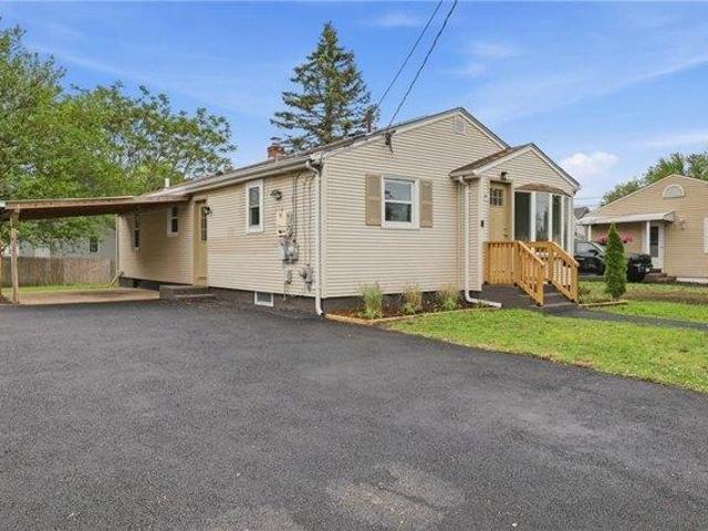 house with 3 bedroom, Pawtucket RI DS103222229