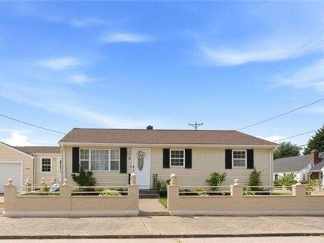 house with 3 bedroom, Pawtucket RI DS104407160