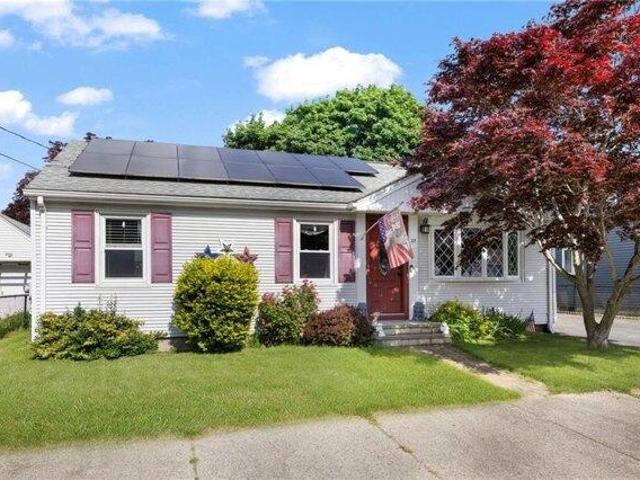 house with 3 bedroom, Pawtucket RI DS104408053