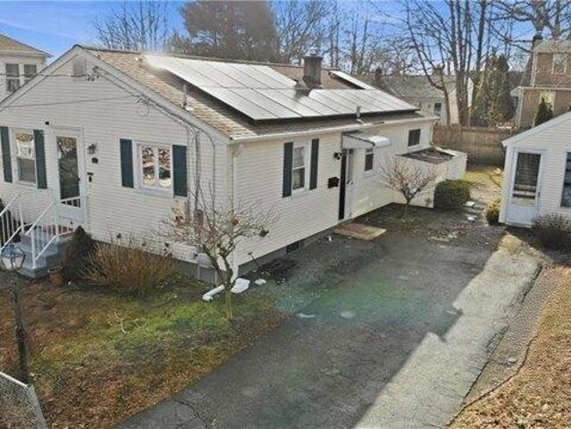 house with 3 bedroom, Pawtucket RI DS104444975